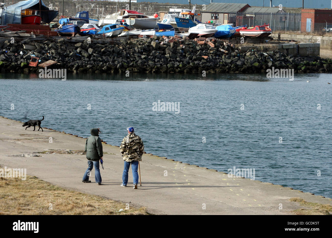 Dockside marking hi-res stock photography and images - Alamy