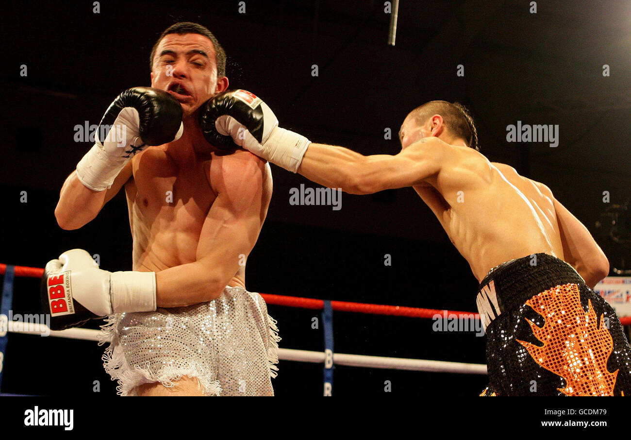 Flyweight Boxer Stock Photos & Flyweight Boxer Stock Images - Alamy