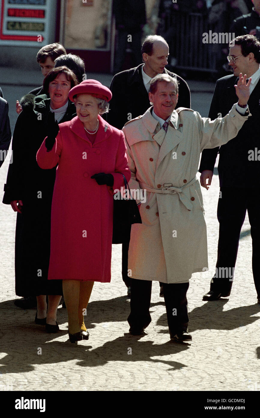 Royalty - Queen Elizabeth II State Visit to the Czech Republic Stock ...