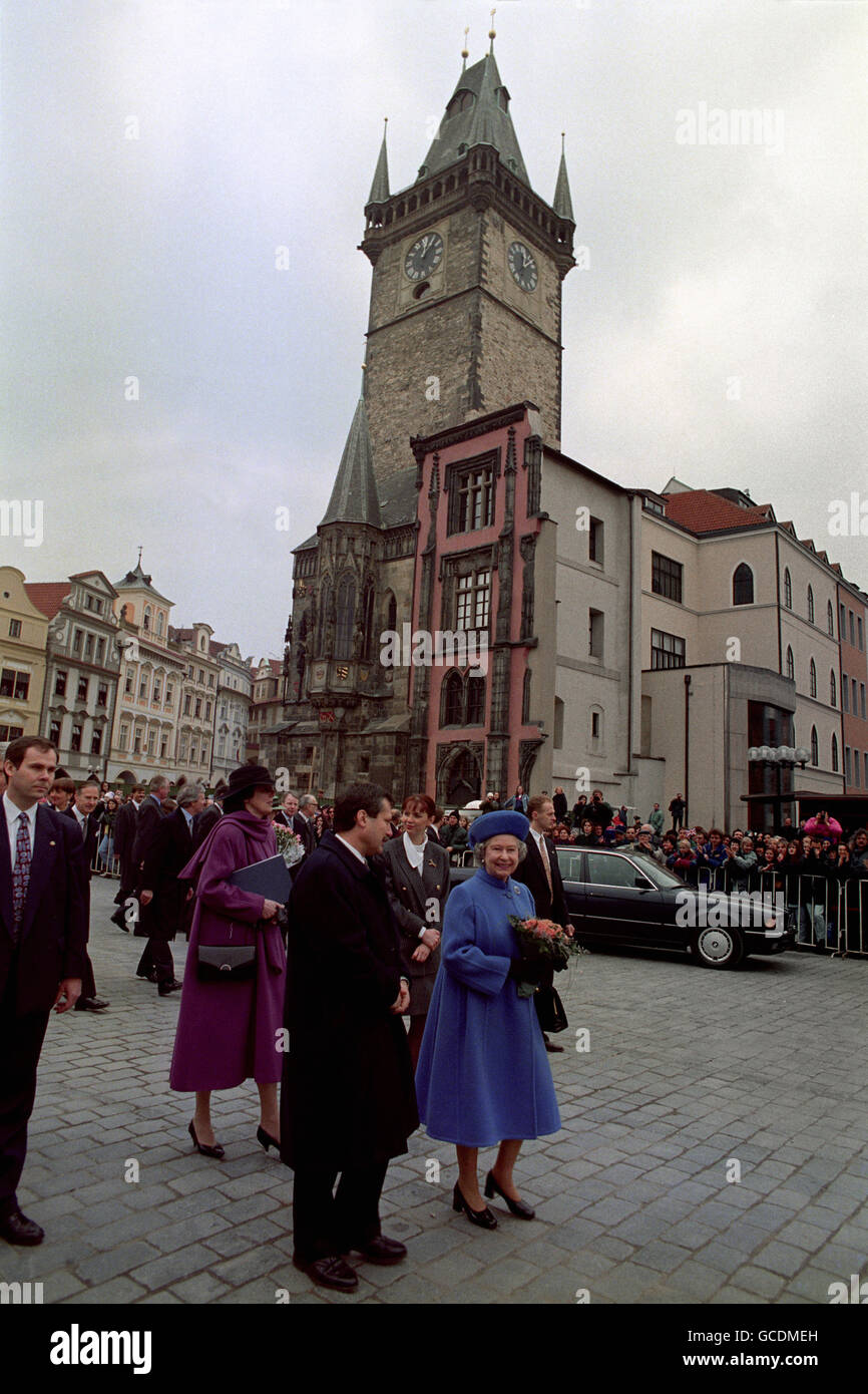 Royalty - Queen Elizabeth II State Visit to the Czech Republic Stock ...