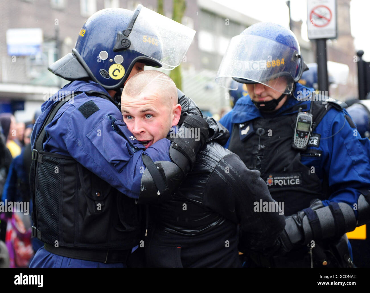 Rival protest groups clash Stock Photo - Alamy