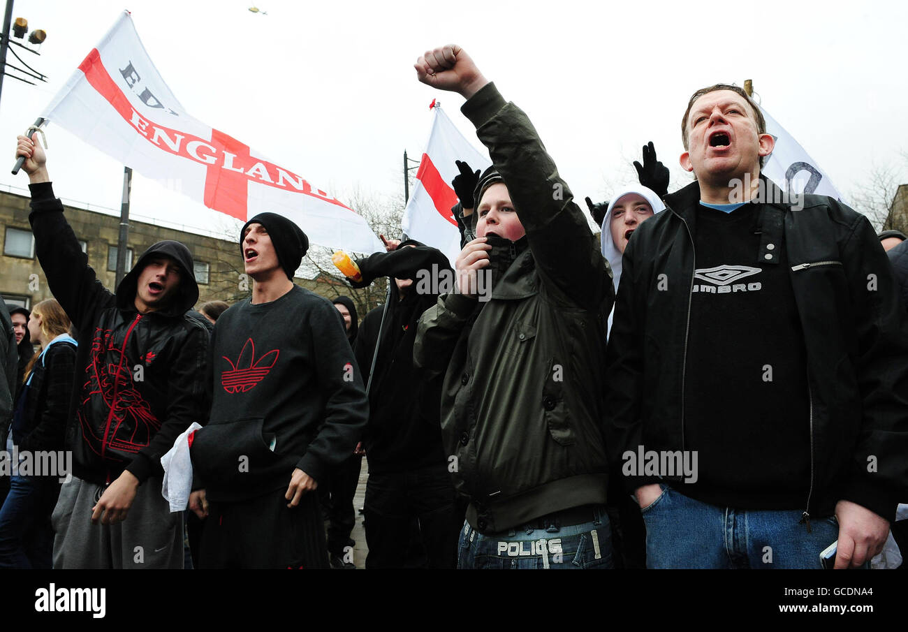 Rival protest groups clash Stock Photo - Alamy
