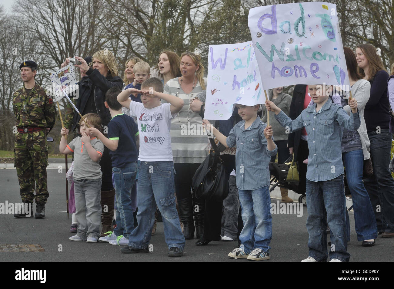 Soldiers return from Afghanistan Stock Photo - Alamy