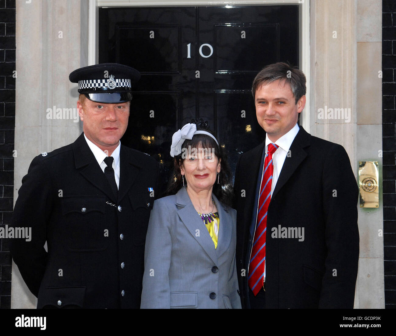 (left to right) PC John Irvine and Pat Spicer arrive at 10 Downing ...