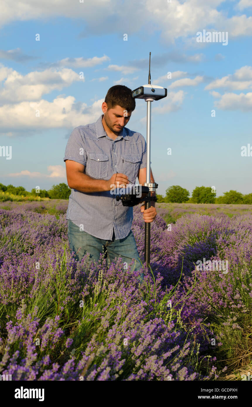 Tracing scale hi-res stock photography and images - Alamy