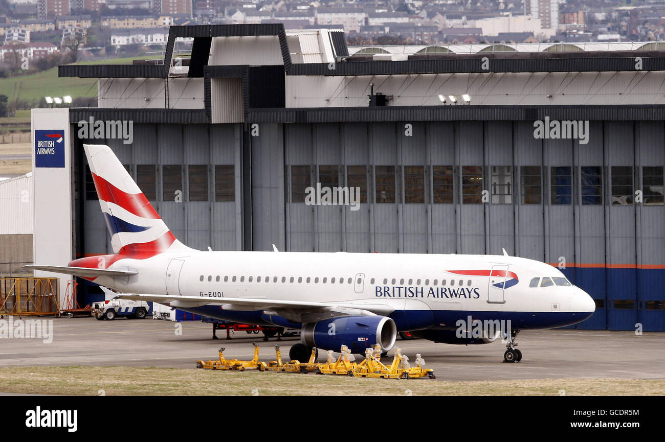 British airway staff hi-res stock photography and images - Alamy