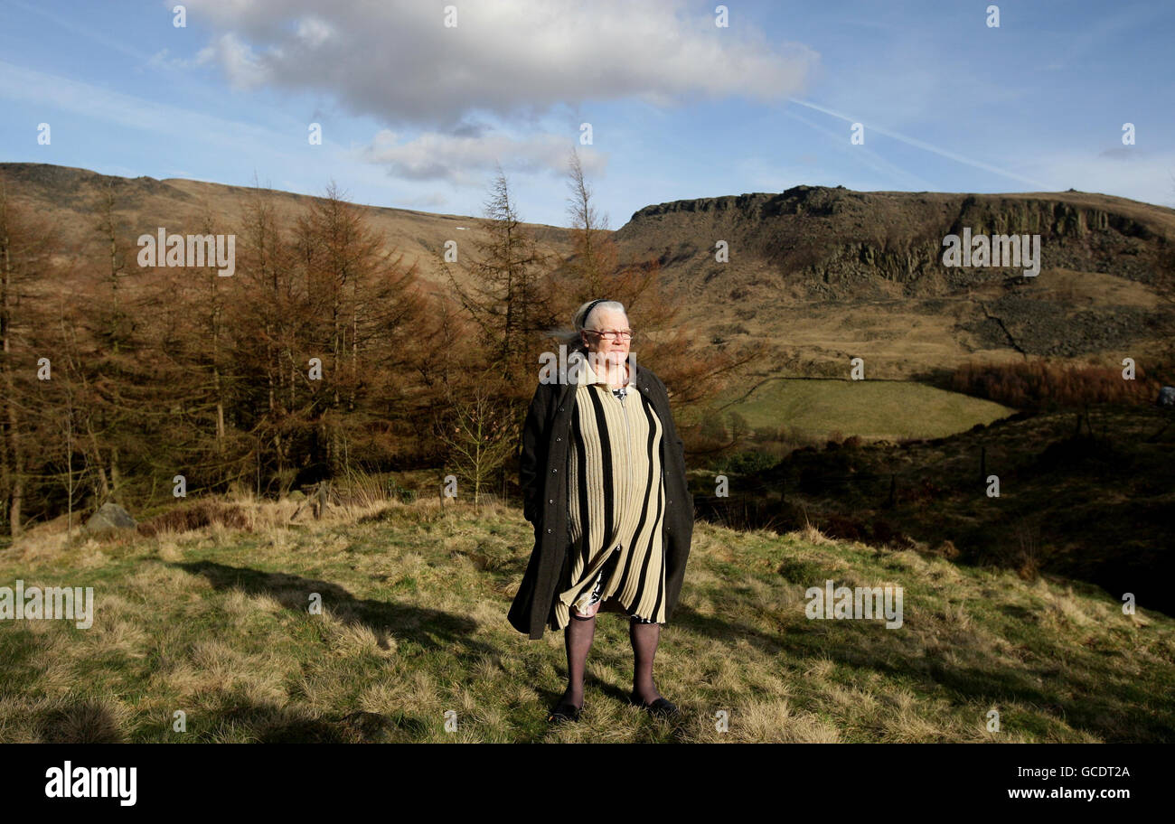 Keith Bennett search Stock Photo - Alamy