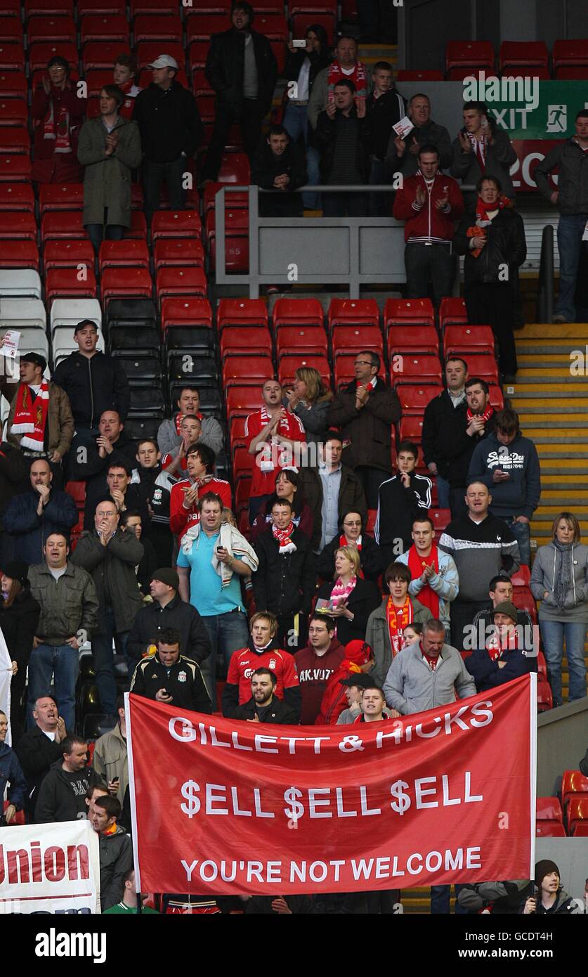 Liverpool football fans protest hi-res stock photography and images - Alamy