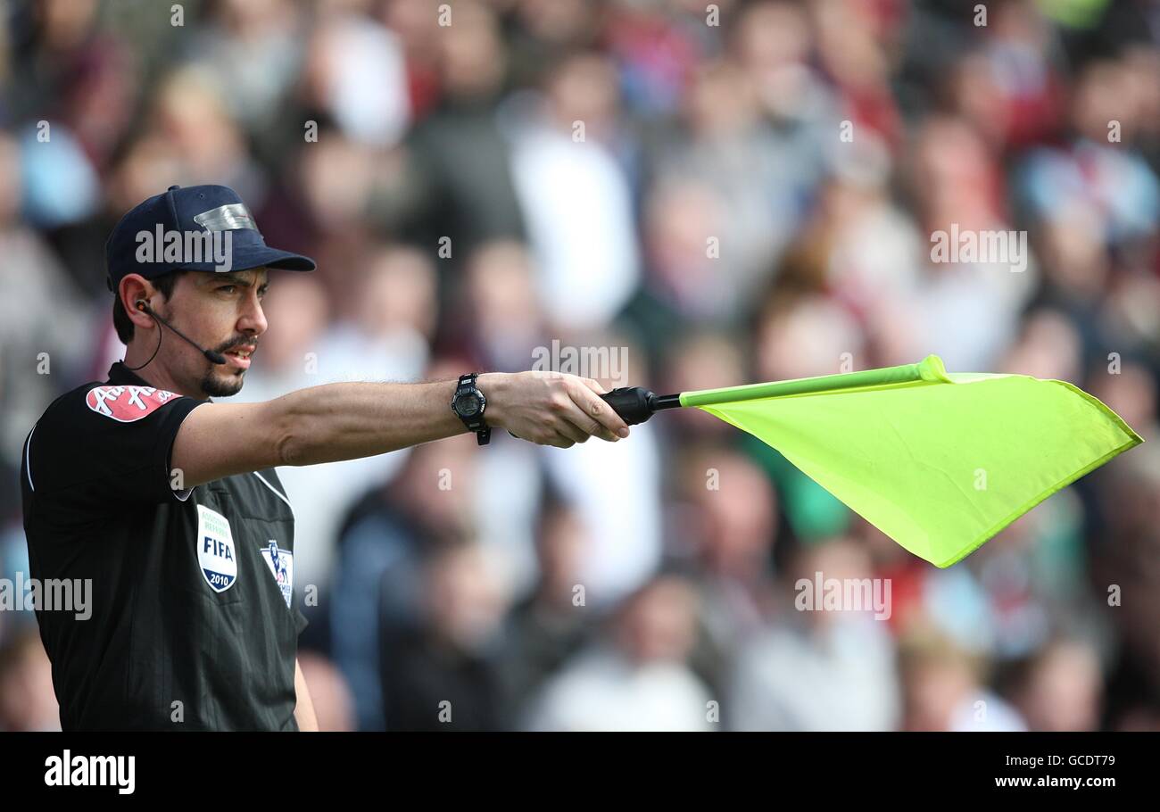 English flag child hi-res stock photography and images - Alamy