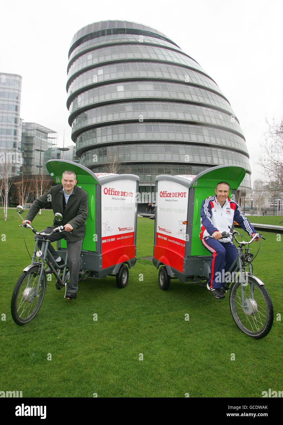 The London Mayor's Cycling Ambassador Andrew Boff (left) and Olympic ...