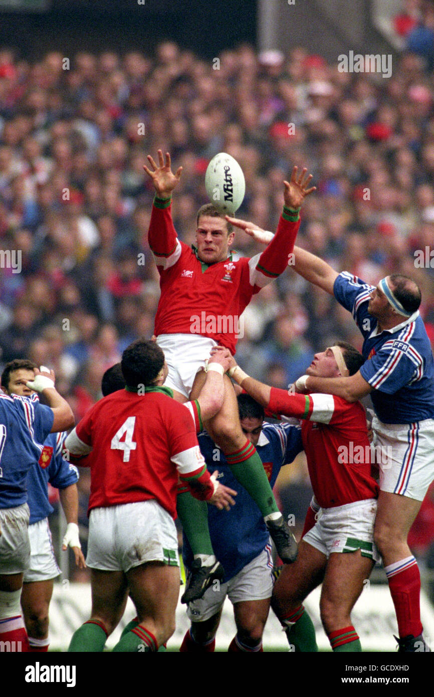 Gareth llewellyn, rugby hi-res stock photography and images - Alamy