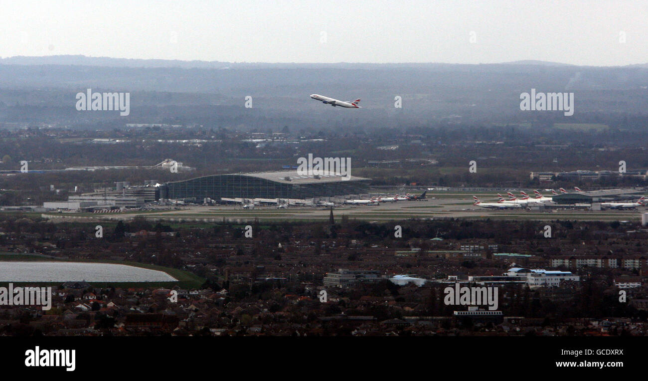 Heathrow terminal 5 aerial hi-res stock photography and images - Alamy
