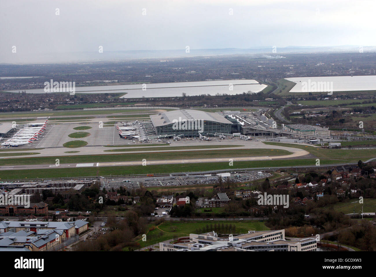 Heathrow terminal 5 aerial hi-res stock photography and images - Alamy