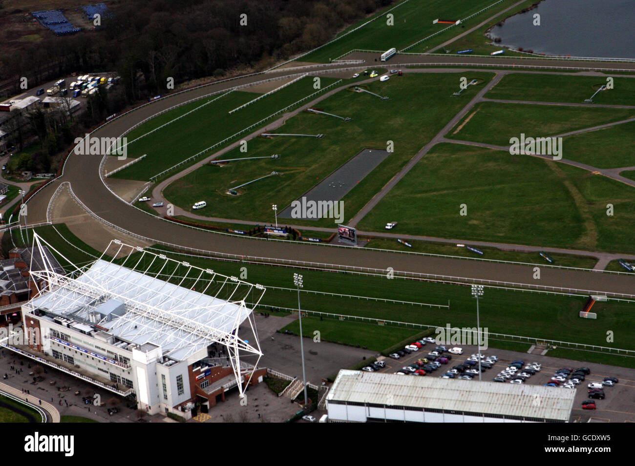 Kempton park race course hi-res stock photography and images - Alamy