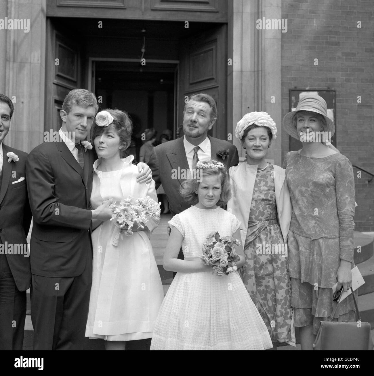 Corin Redgrave, left, actor son of Sir Michael Redgrave, centre, places ...
