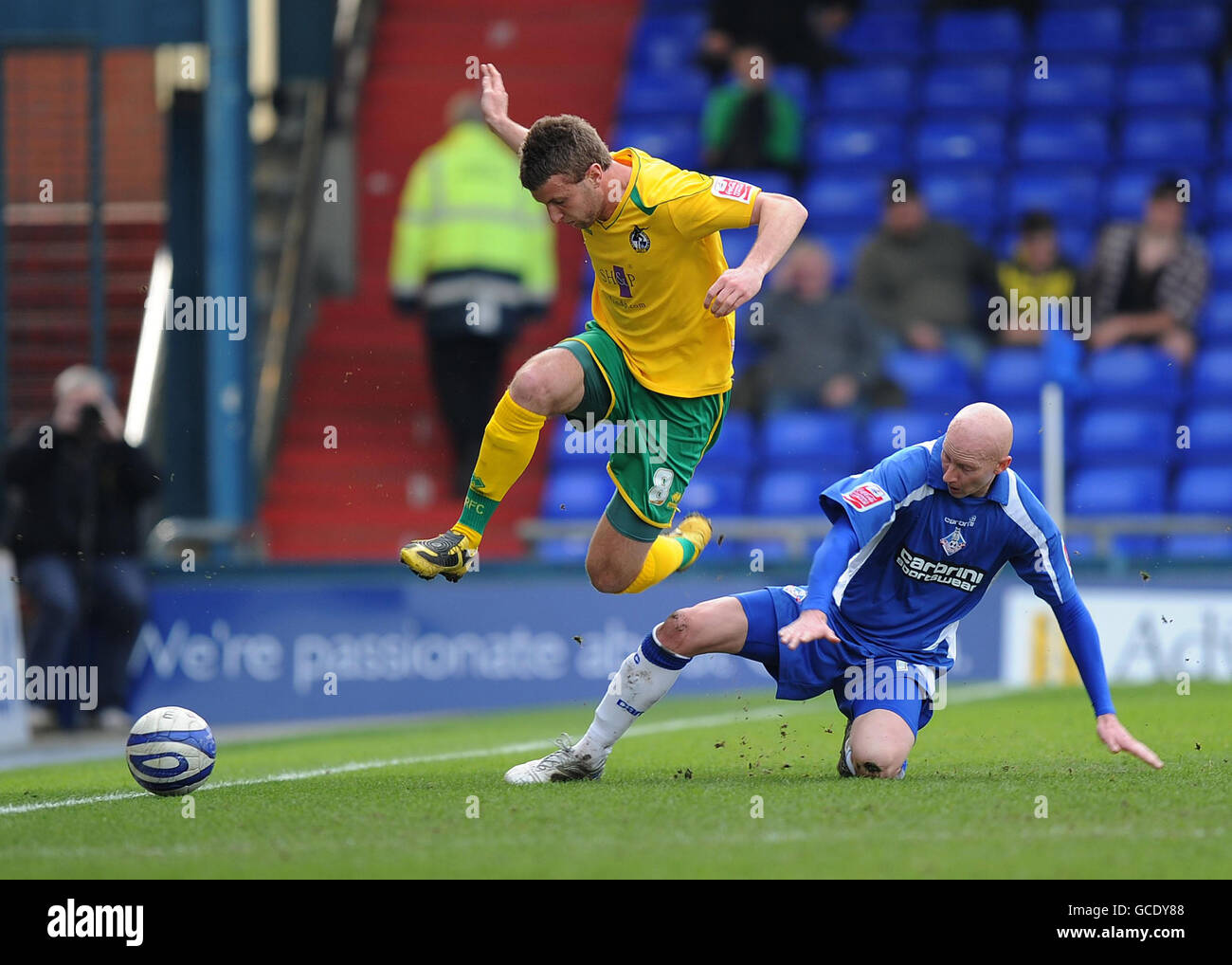 Danny whittaker battle for the ball hi-res stock photography and images ...