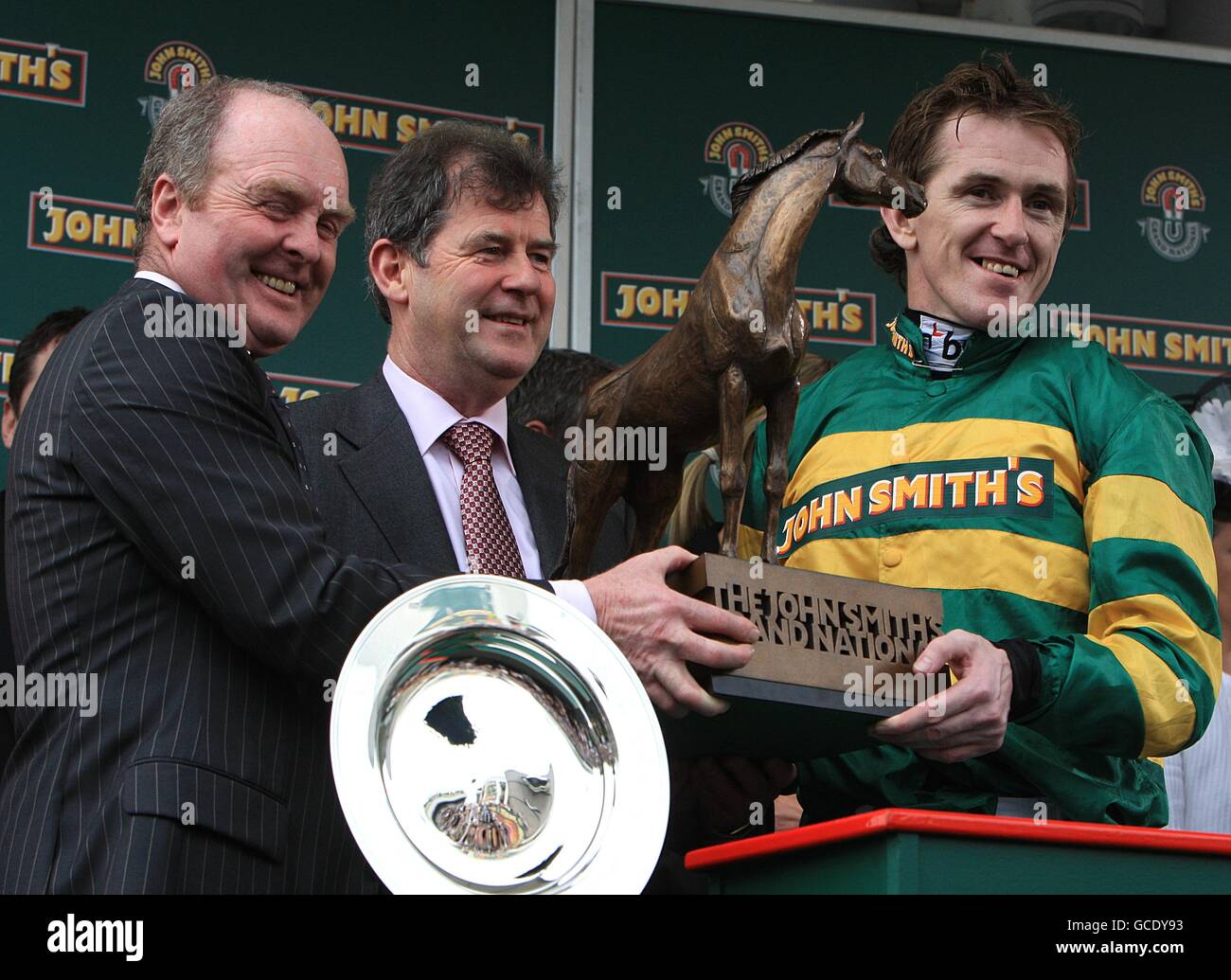 Jp mcmanus grand national hi-res stock photography and images - Alamy
