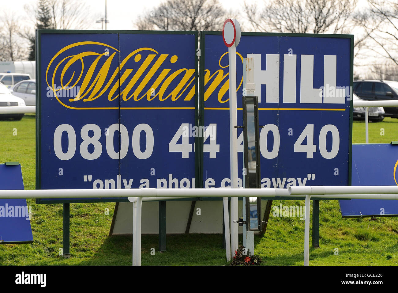 Horse Racing - The Lincoln Meeting - Doncaster Racecourse. William Hill ...
