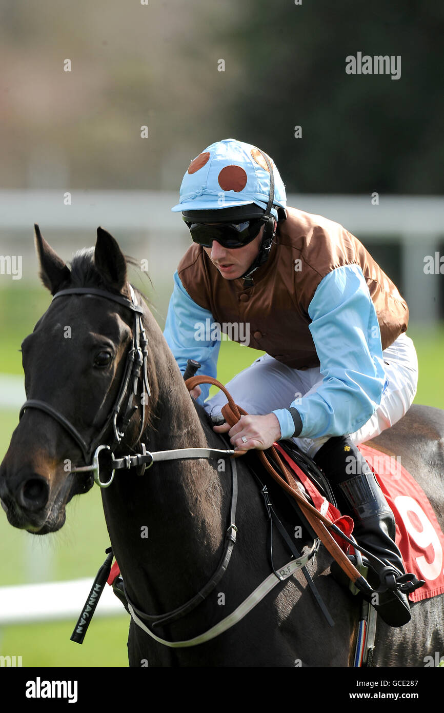 Deadly Encounter ridden by Paul Hanagan after winning The williamhill ...