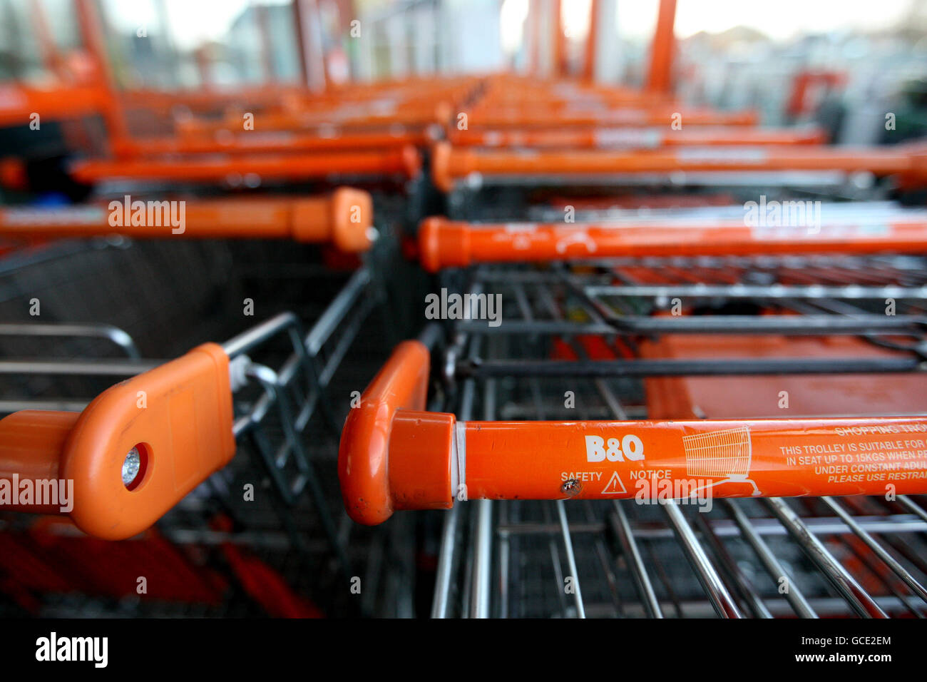 Shopping trolleys at the B&Q store in Hayes, Middlesex Stock Photo - Alamy