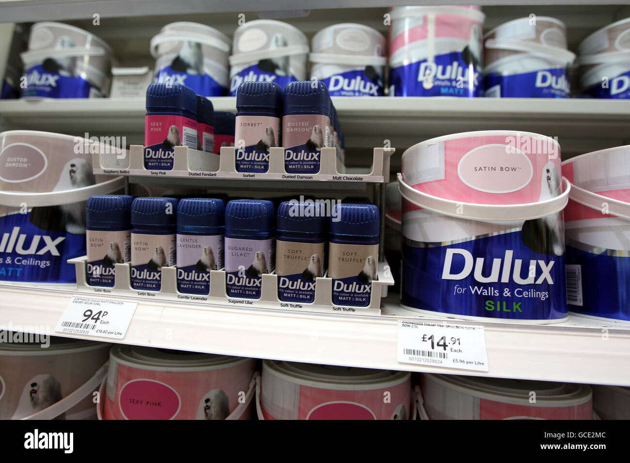 Diy store paint hi-res stock photography and images - Alamy