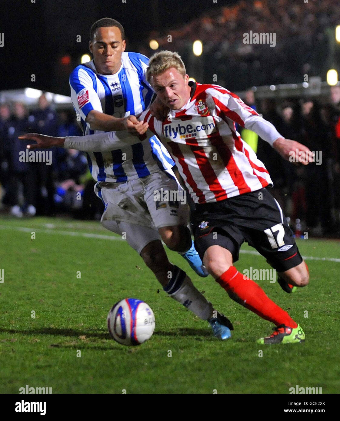 Brighton and Hove Albion's Elliott Bennett (left) and Southampton's Lee ...