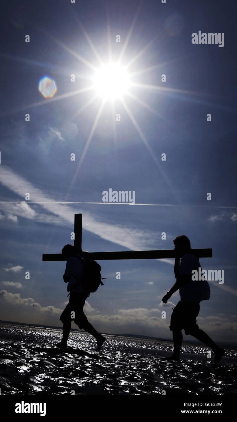 Pilgrims walk with crosses on the final leg of the Northern Cross ...