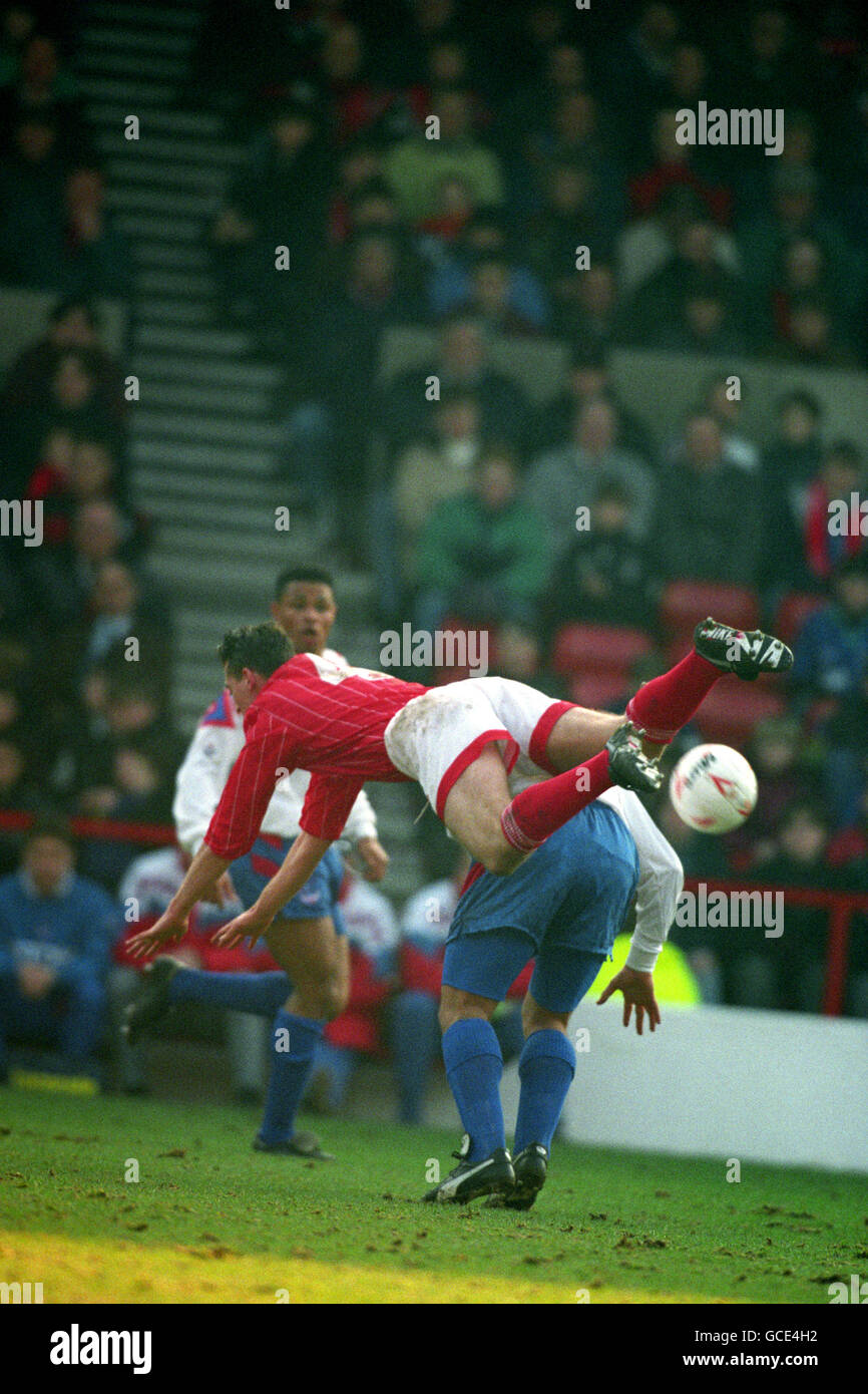 Colin cooper nottingham forest hi-res stock photography and images - Alamy