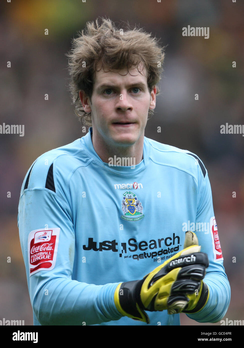 Stockport county goalkeeper owain fon williams hi-res stock photography ...