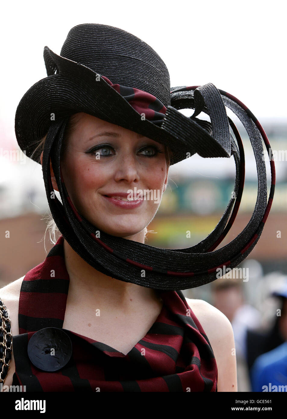 Horse Racing - 2010 John Smith's Grand National - Day Two - Aintree ...