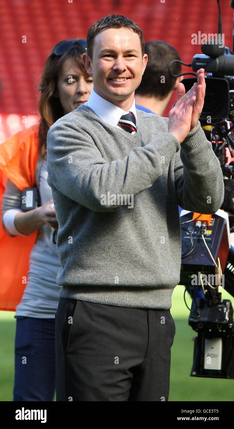 Derek adams clap hi-res stock photography and images - Alamy