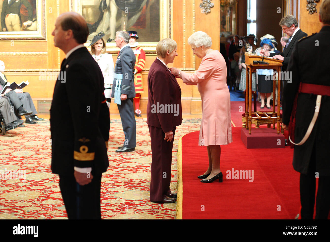 Mrs helen hi-res stock photography and images - Alamy