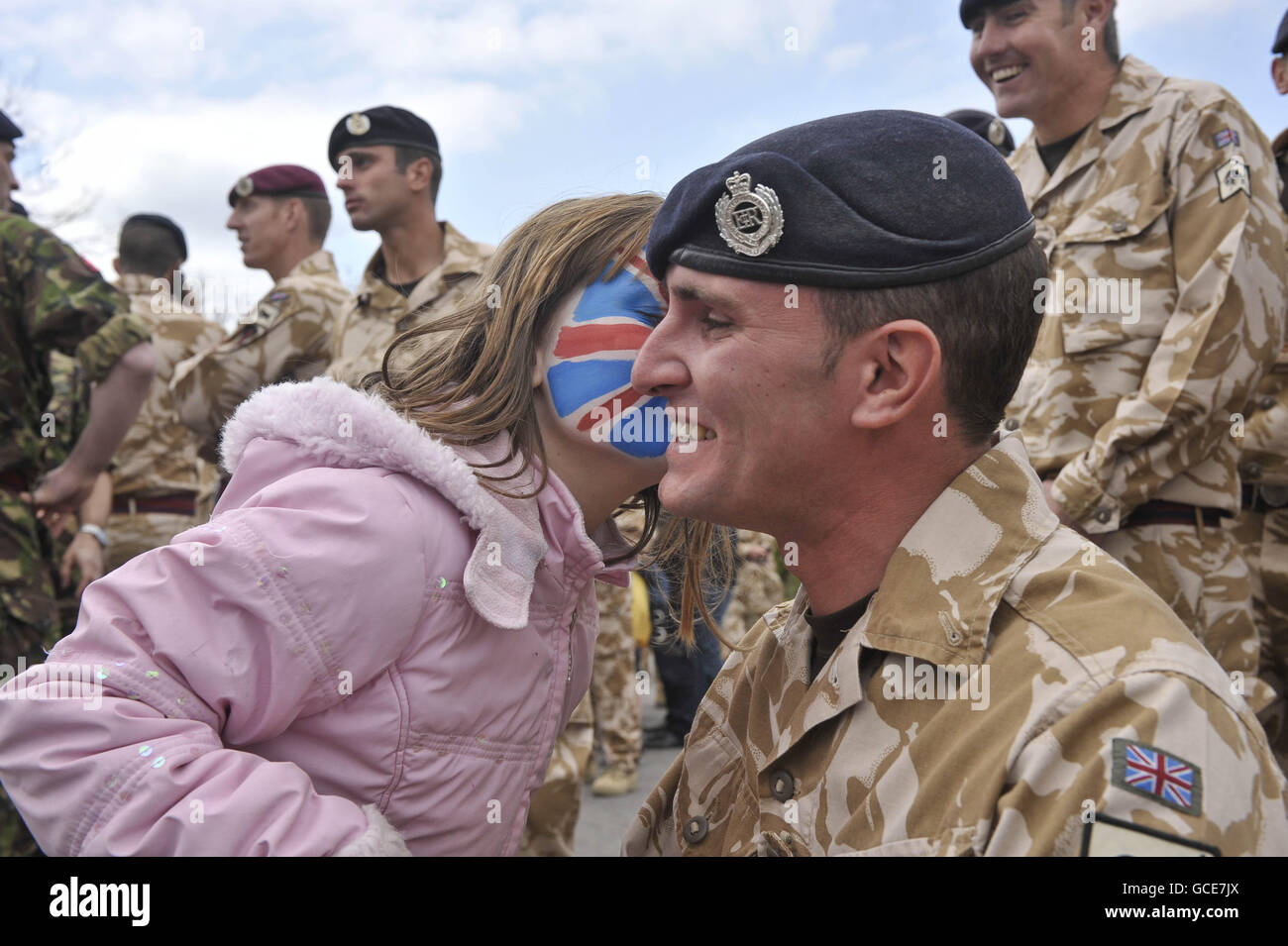 Campaign medals presented to 11 EOD Regiment Stock Photo - Alamy
