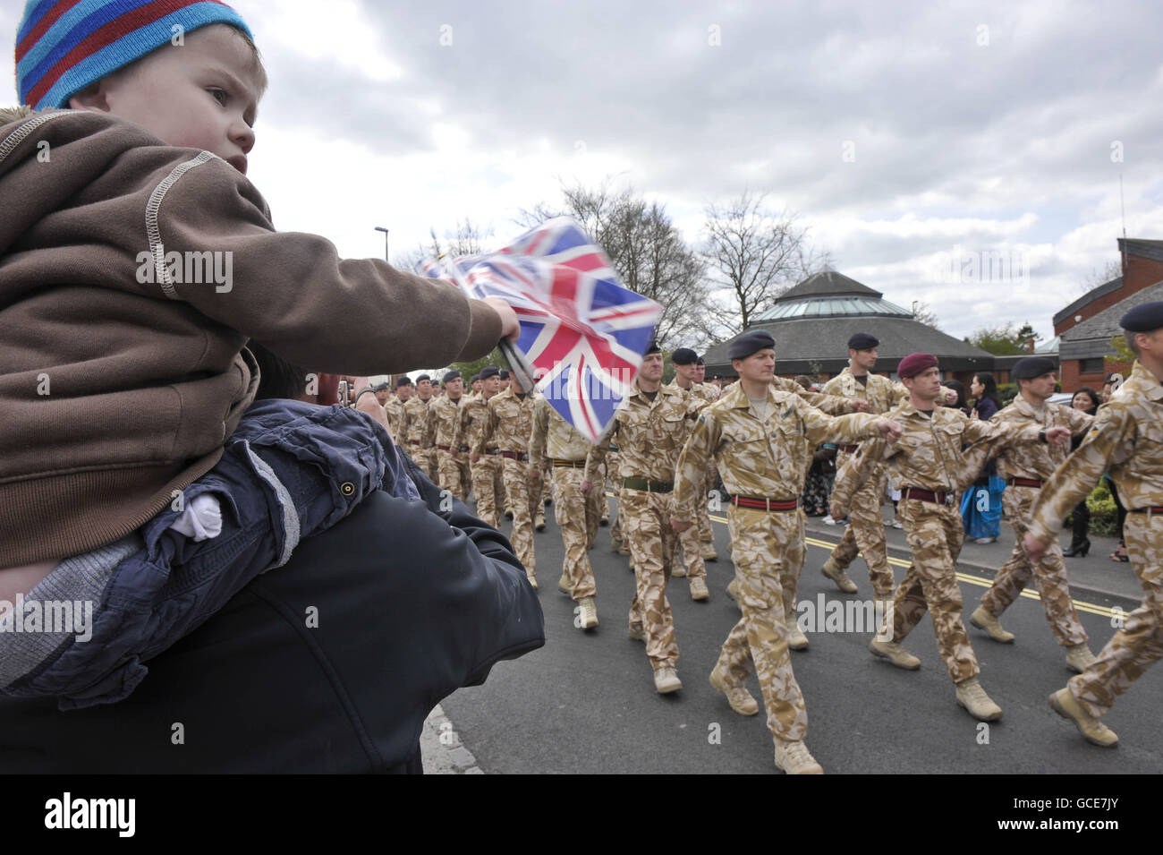 Campaign medals presented to 11 EOD Regiment Stock Photo - Alamy