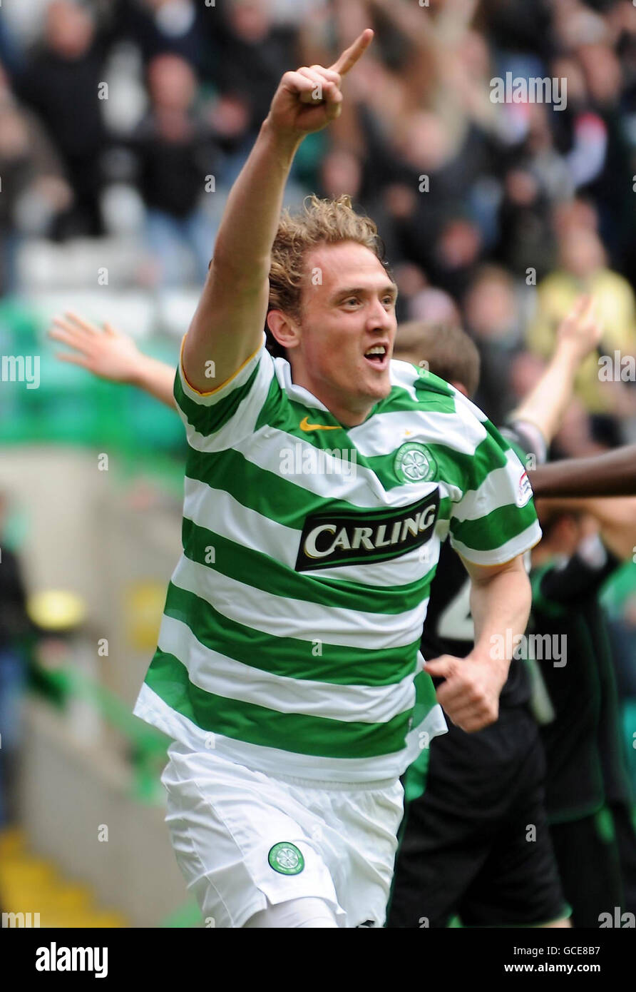 Celtic's Morten Rasmussen celebrates after scoring the winning goal ...