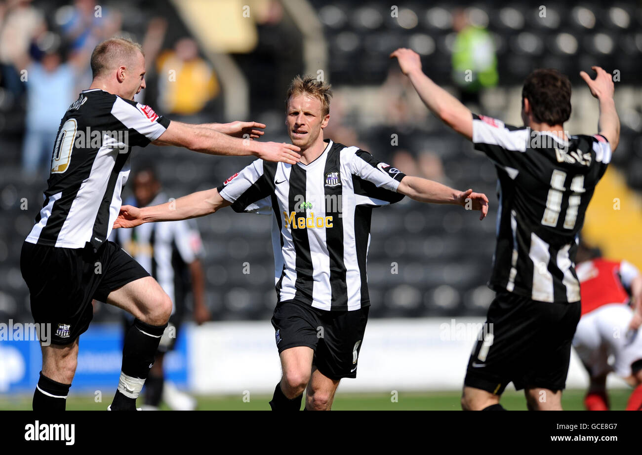 Richard ravenhill hi-res stock photography and images - Alamy