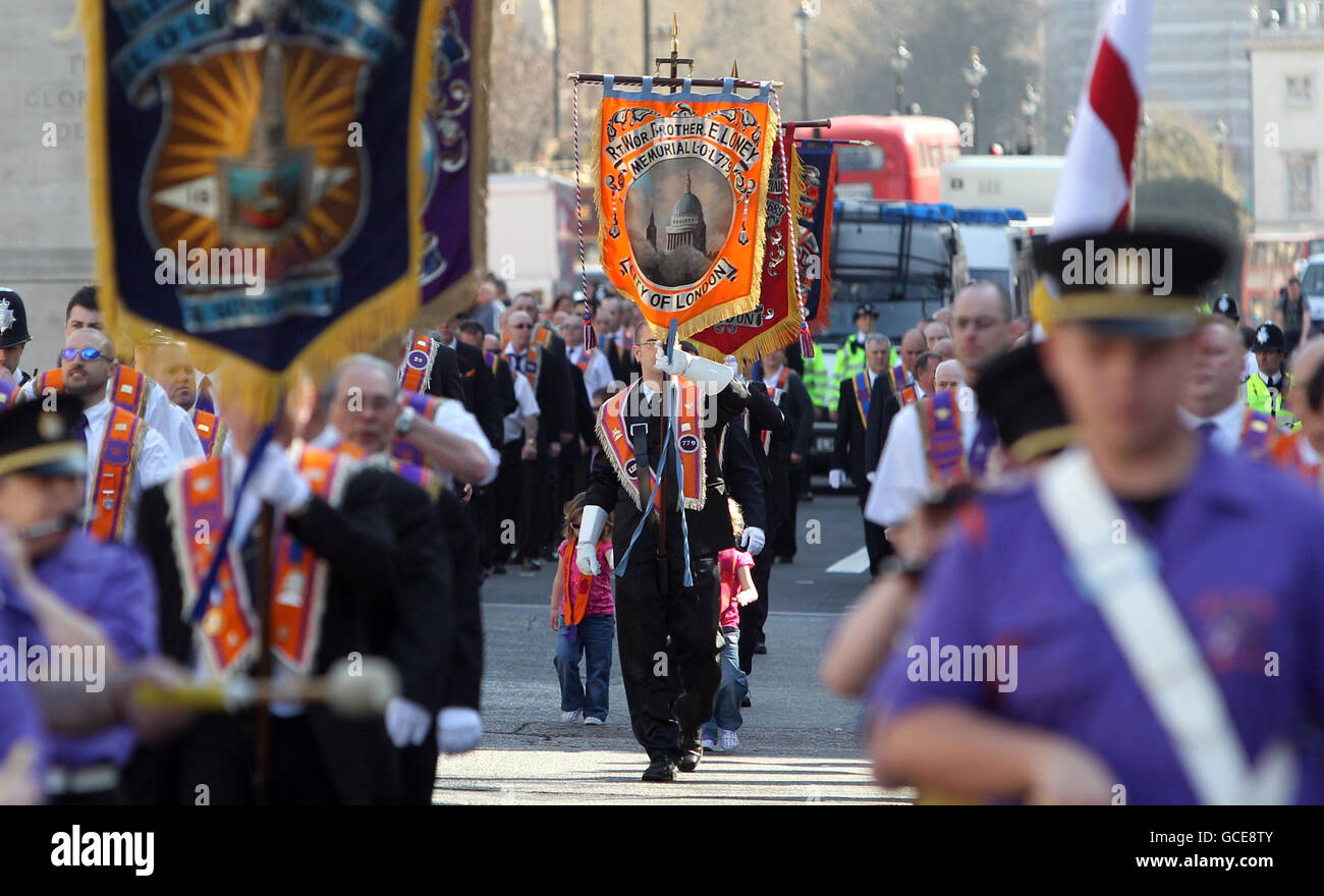 Loyal Orange Institution of England parade Stock Photo - Alamy