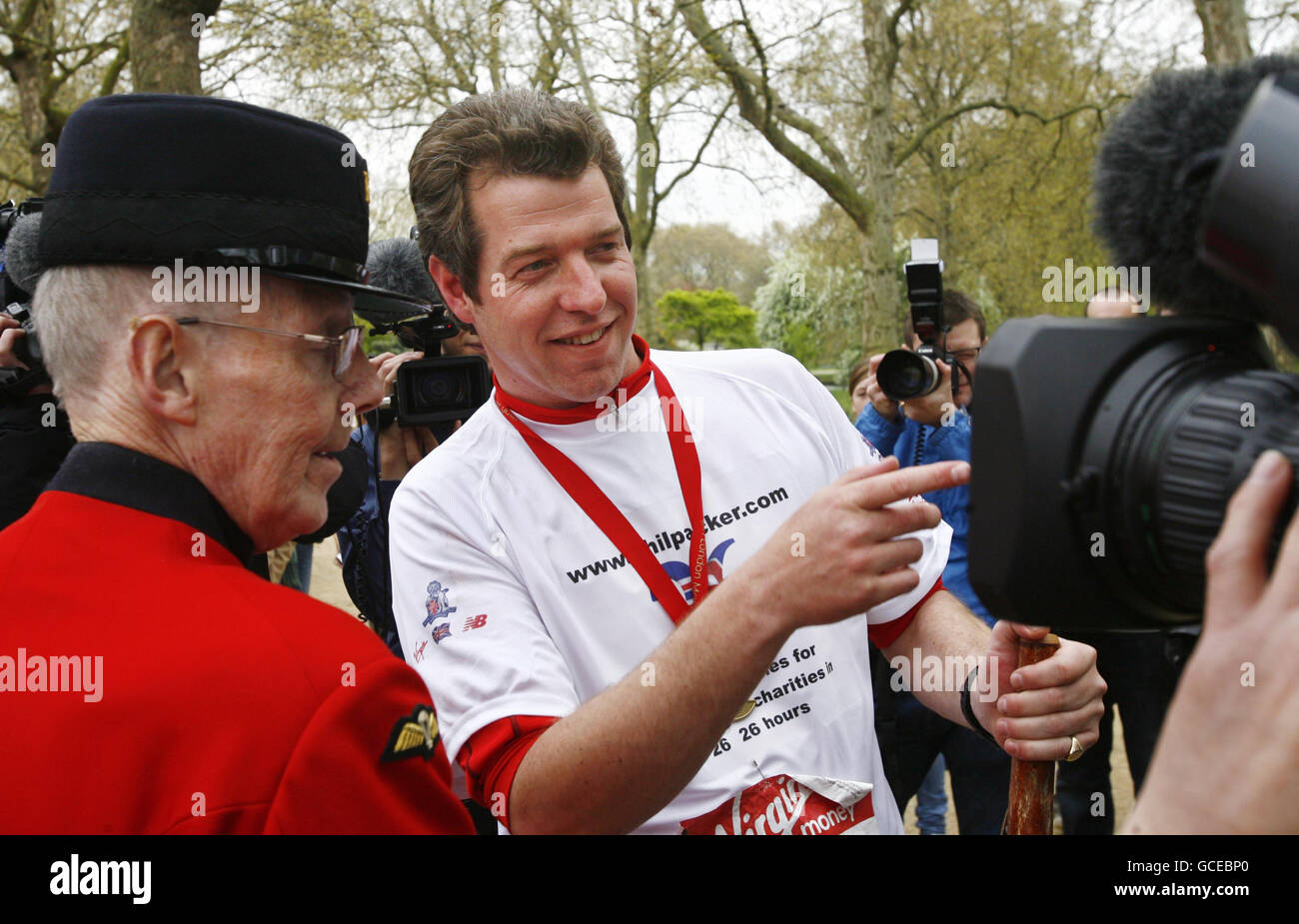 Major phil packer completes marathon hi-res stock photography and ...