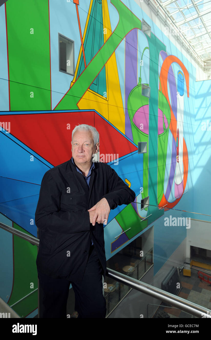 Michael Craig-Martin art unveiled in Oxford Stock Photo - Alamy