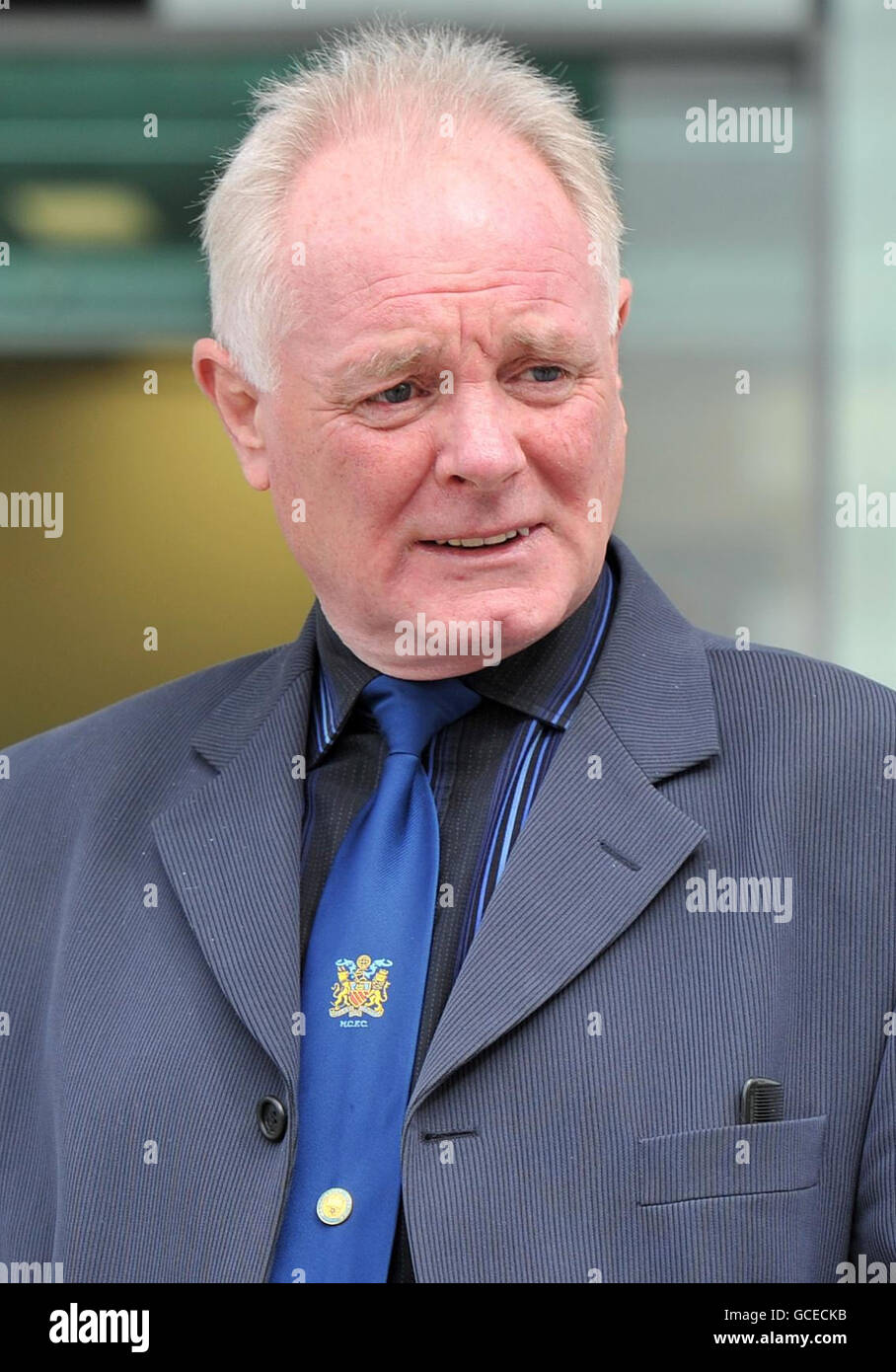 Actor bruce jones hi-res stock photography and images - Alamy