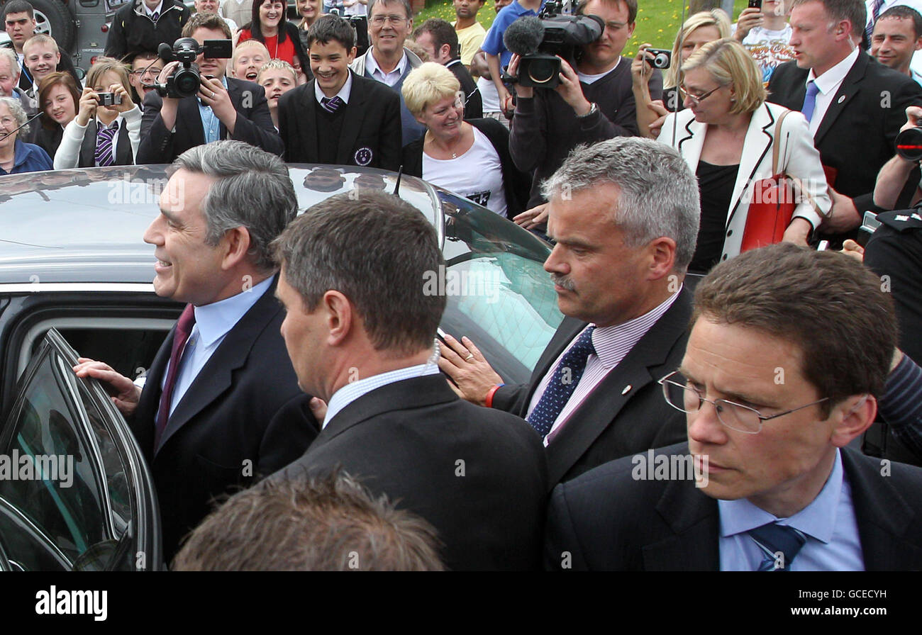 Prime Minister Gordon Brown leaves the home of Gillian Duffy in ...