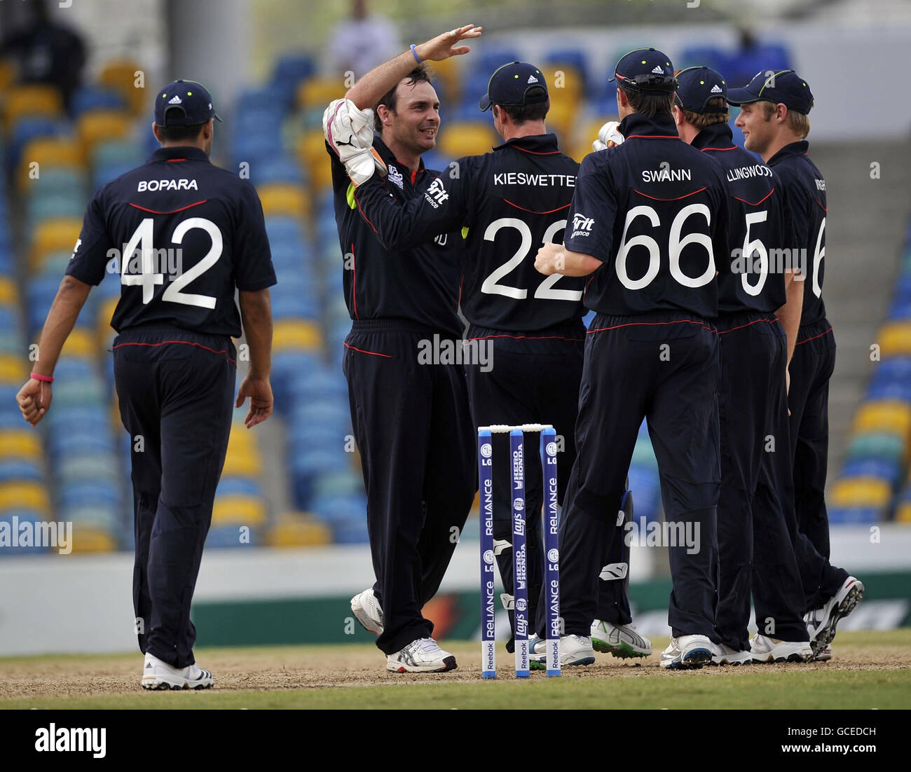 Cricket - ICC T20 Warm Up Match - Bangladesh v England - Kensington ...