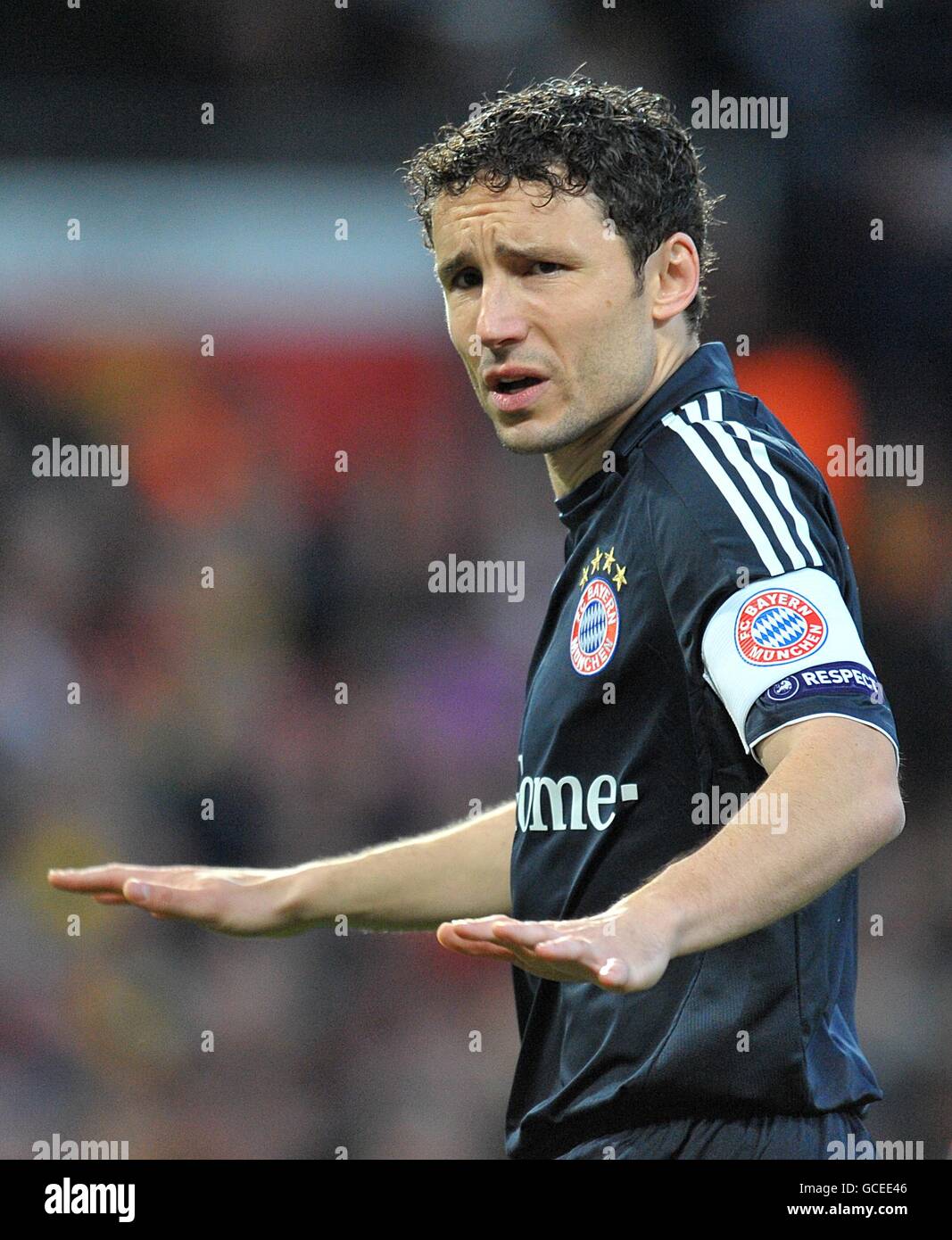 Bayern munichs mark van bommel hi-res stock photography and images - Alamy