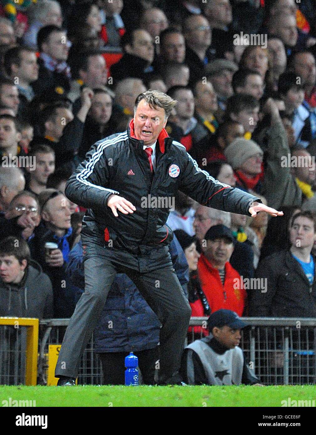 Bayern munich manager louis van gaal on the touchline hi-res stock ...