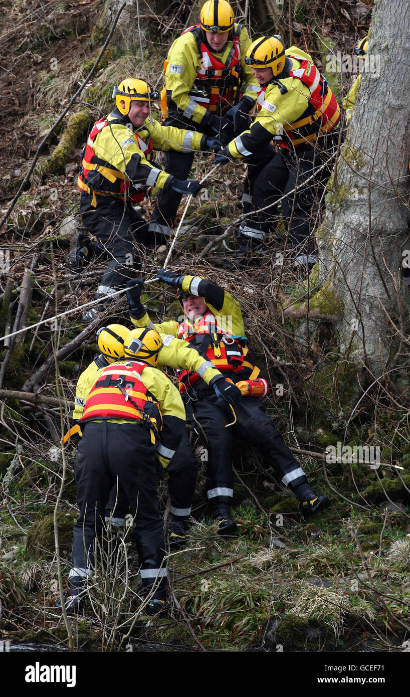 Trapped under rocks hi-res stock photography and images - Alamy