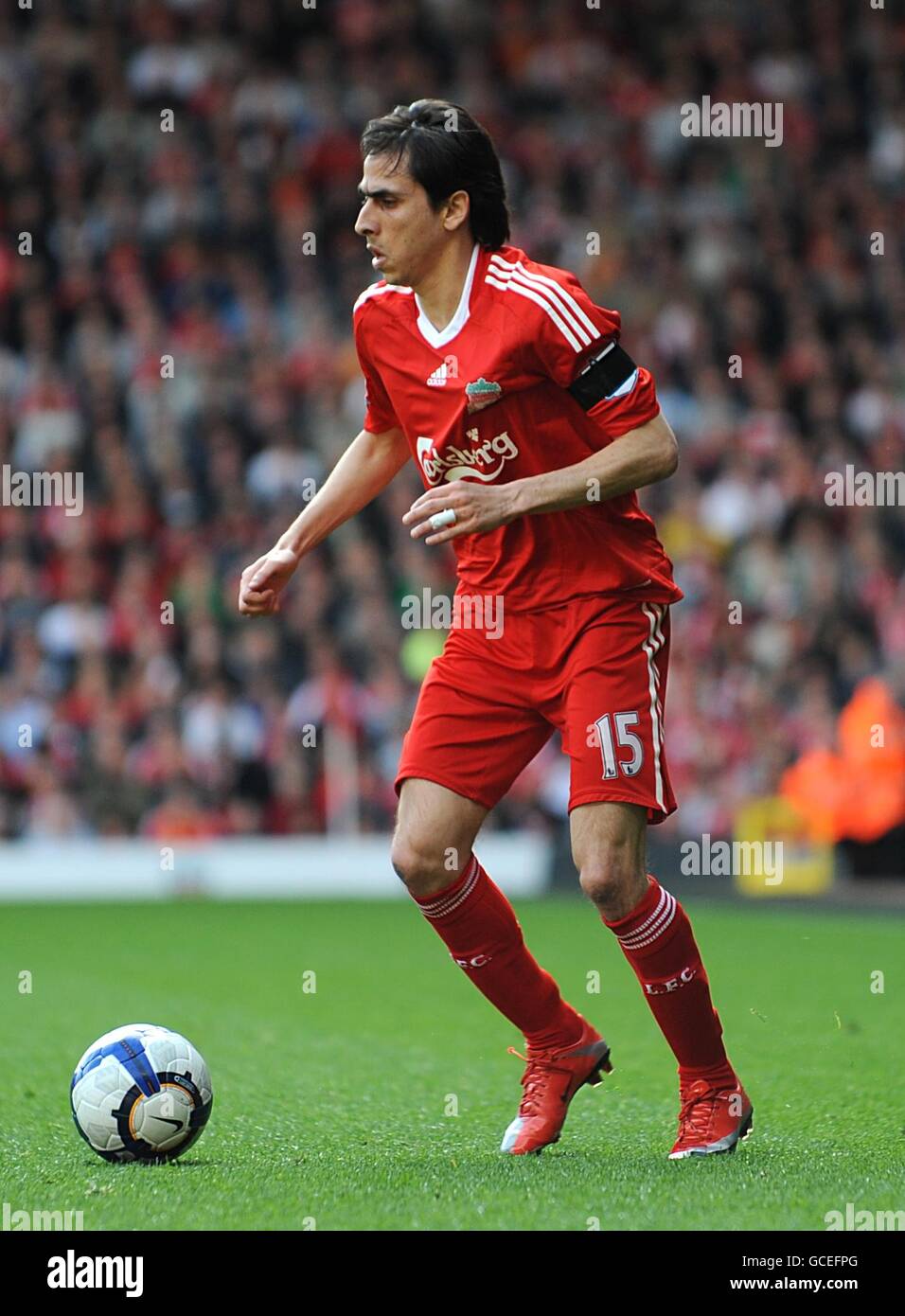 Benayoun liverpool fulham hi-res stock photography and images - Alamy