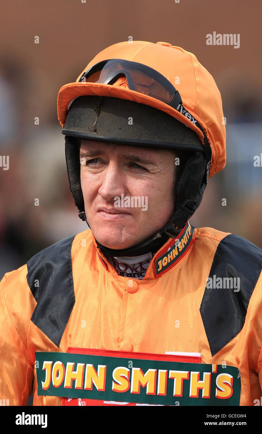 Horse Racing - 2010 John Smith's Grand National - Day Three - Aintree ...