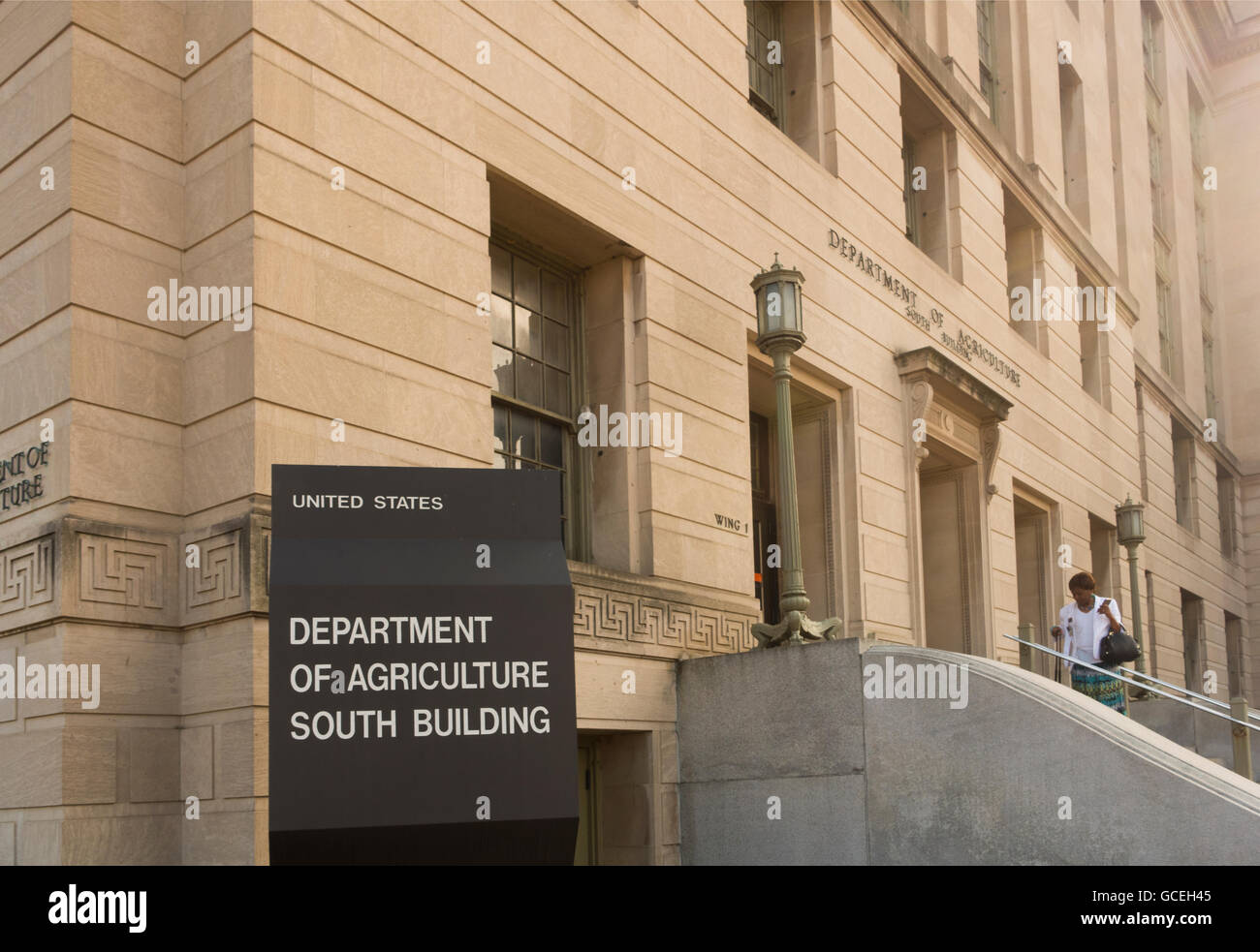 South african government building hi-res stock photography and images ...