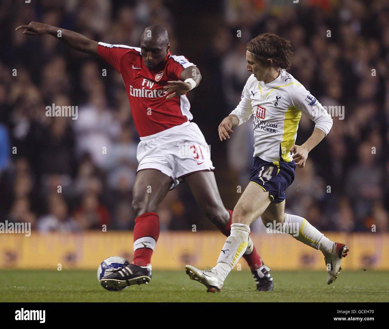 Tottenham hotspurs luka modric hi-res stock photography and images - Alamy