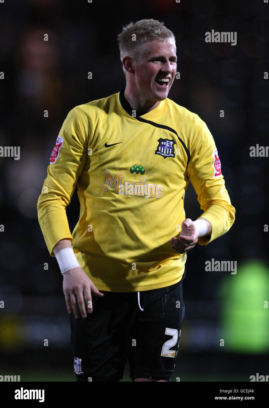 Notts county goalkeeper kasper schmeichel hi-res stock photography and ...